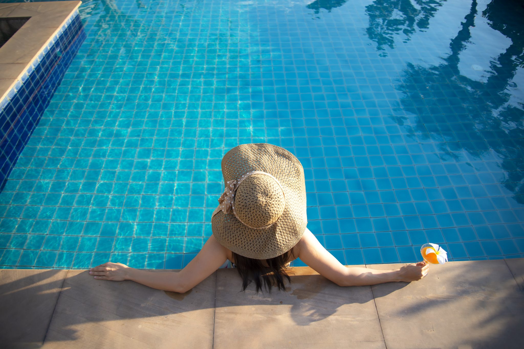 Soaing in the sun zaps your folate