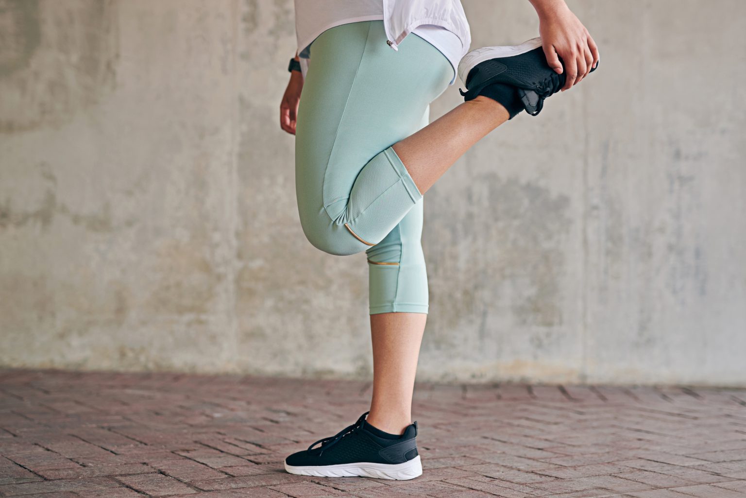 What standing on one leg reveals about aging - Easy Health Options®