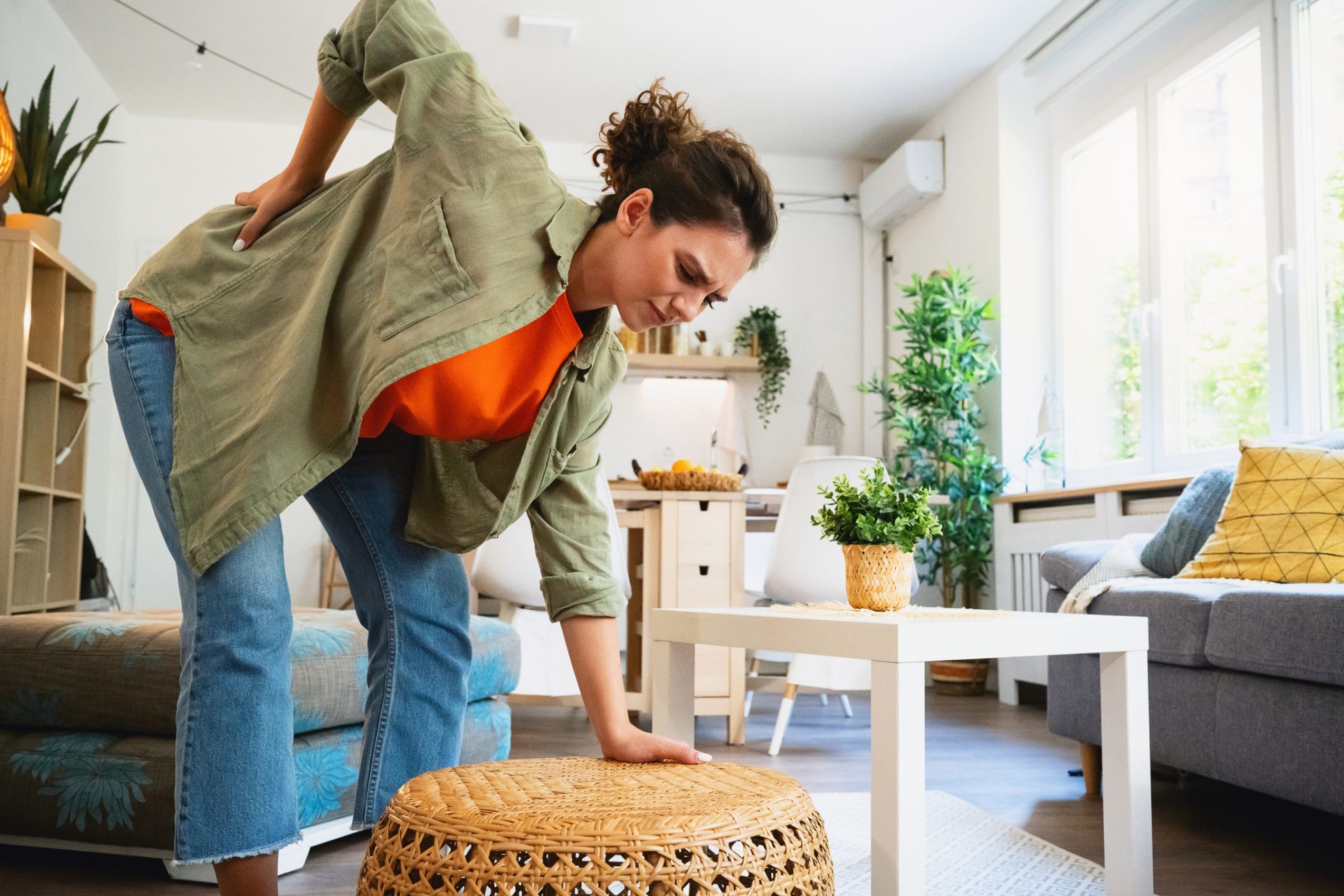 4 common movements that cause back pain & what helps - Easy Health Options®
